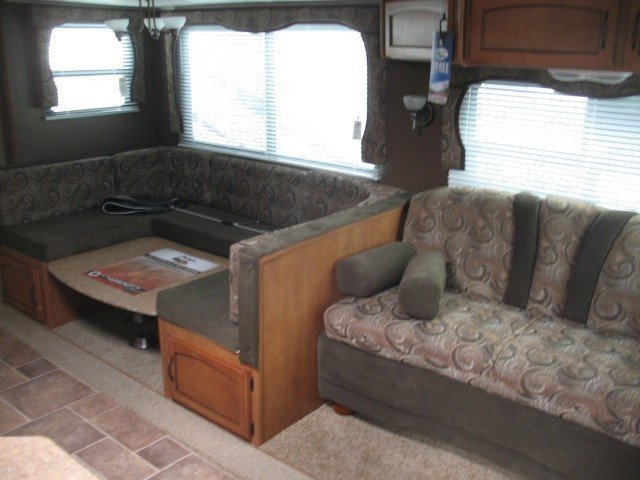 NEW 2012 PALOMINO PUMA 30KFB - Overview | Berryland Campers