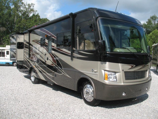 NEW 2012 THOR CHALLENGER 32VS - Overview | Berryland Campers