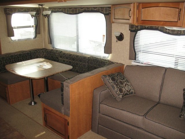 NEW 2011 PALOMINO PUMA 26FBSS - Overview | Berryland Campers