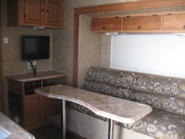 USED 2011 HEARTLAND EDGE M21 - Overview | Berryland Campers