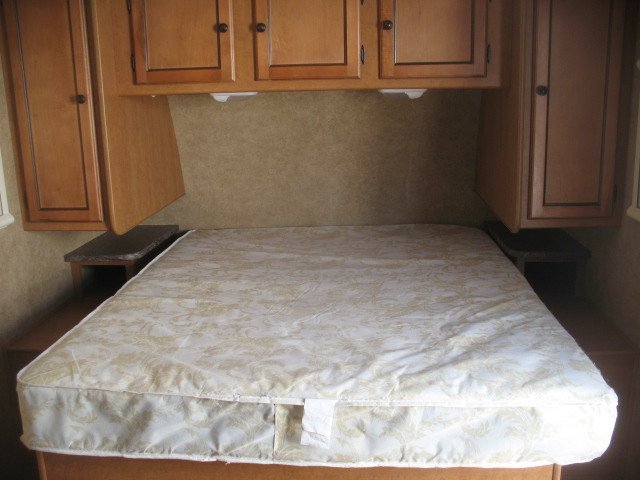 USED 2011 HEARTLAND EDGE M21 - Overview | Berryland Campers