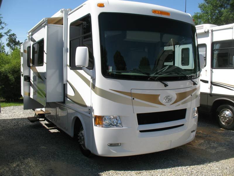 USED 2011 FOUR WINDS HURRICANE 31D - Overview | Berryland Campers