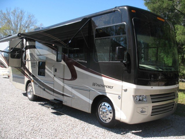 NEW 2011 THOR WINDSPORT 32V - Overview | Berryland Campers