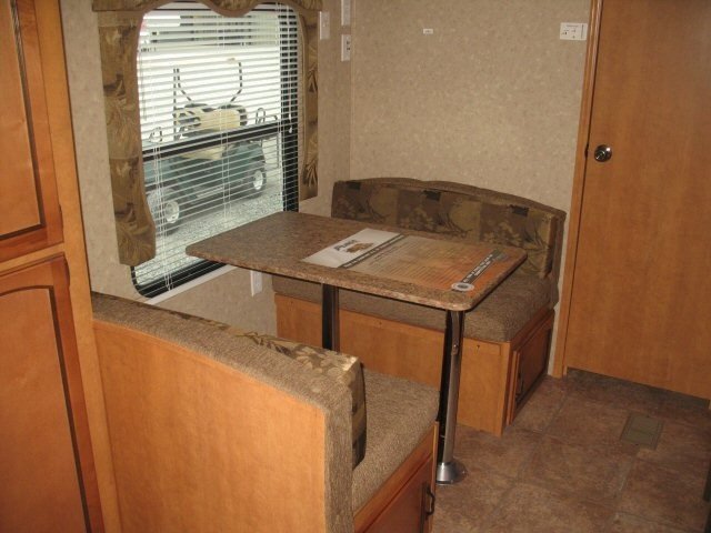 NEW 2010 PALOMINO PUMA 23FB - Overview | Berryland Campers