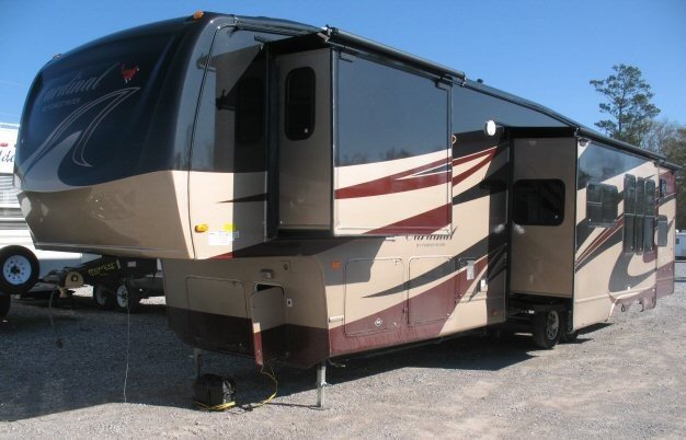 NEW 2010 FOREST RIVER CARDINAL 3804BH - Overview | Berryland Campers