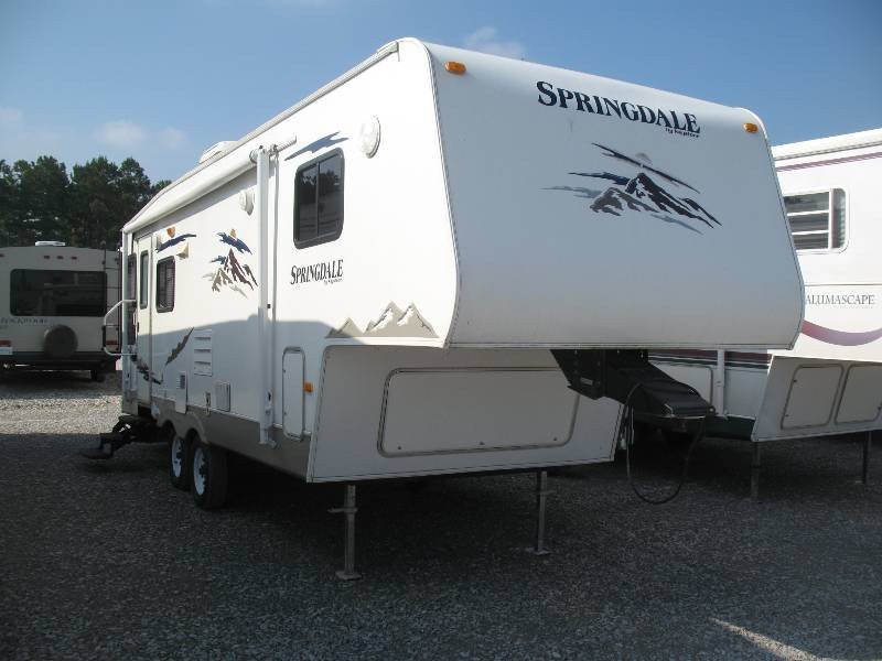 USED 2010 KEYSTONE SPRINGDALE 242 - Overview | Berryland Campers