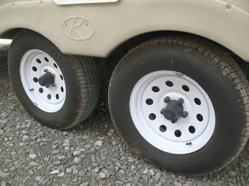 USED 2010 KEYSTONE SPRINGDALE 242 - Overview | Berryland Campers