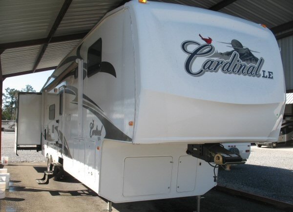 USED 2009 FOREST RIVER CARDINAL 362BHLE - Overview | Berryland Campers