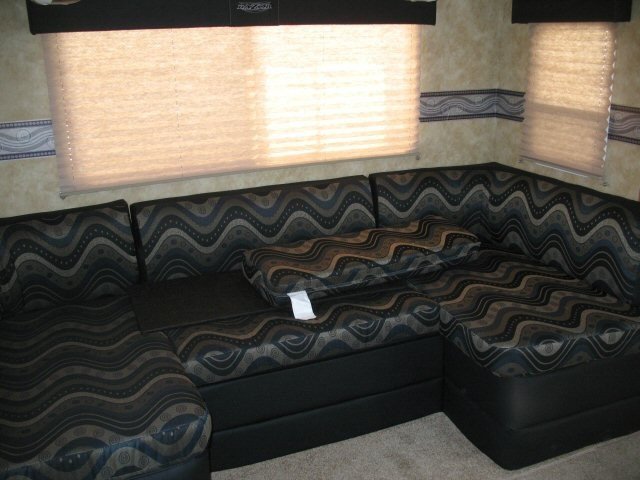 NEW 2009 HEARTLAND RAZOR 3110DS - Overview | Berryland Campers