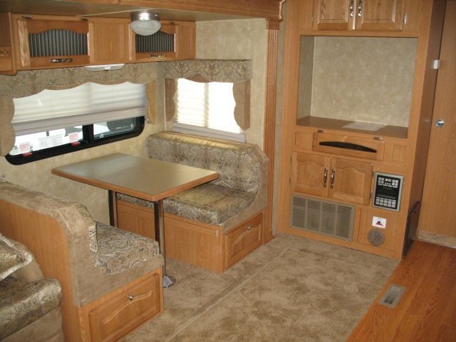 NEW 2008 FOREST RIVER CARDINAL 32TS - Overview | Berryland Campers