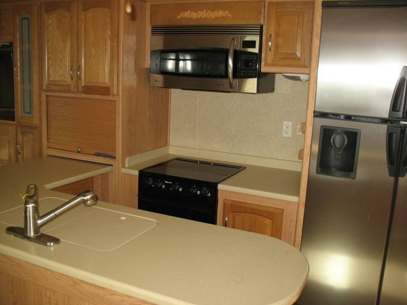 USED 2008 DOUBLETREE RV SELECT SUITES 36TK3 - Overview | Berryland Campers