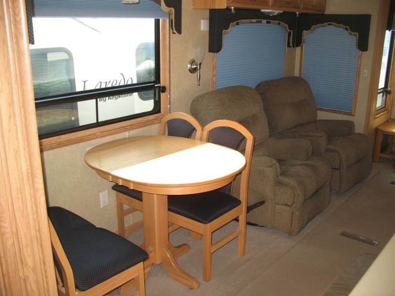 USED 2008 DOUBLETREE RV SELECT SUITES 36TK3 - Overview | Berryland Campers