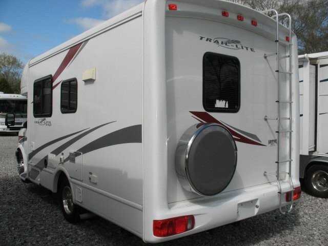 USED 2007 R-VISION TRAIL-LITE 23 - Overview | Berryland Campers