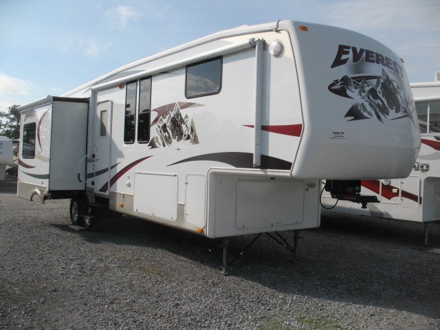 USED 2007 KEYSTONE EVEREST 320T - Overview | Berryland Campers