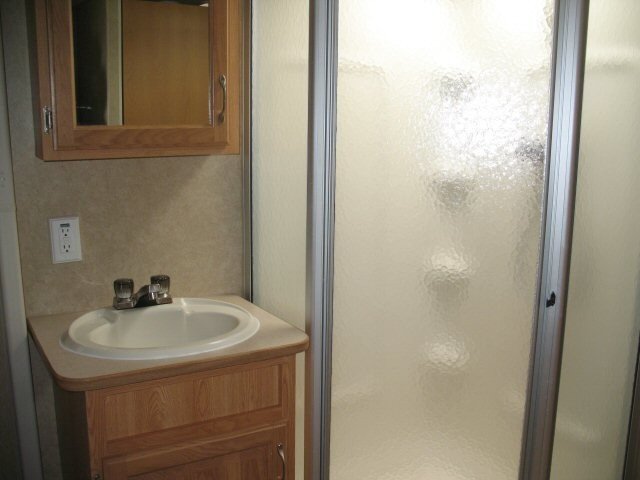 USED 2007 CROSSROADS RV CRUISER CROSS FORCE - Overview | Berryland Campers