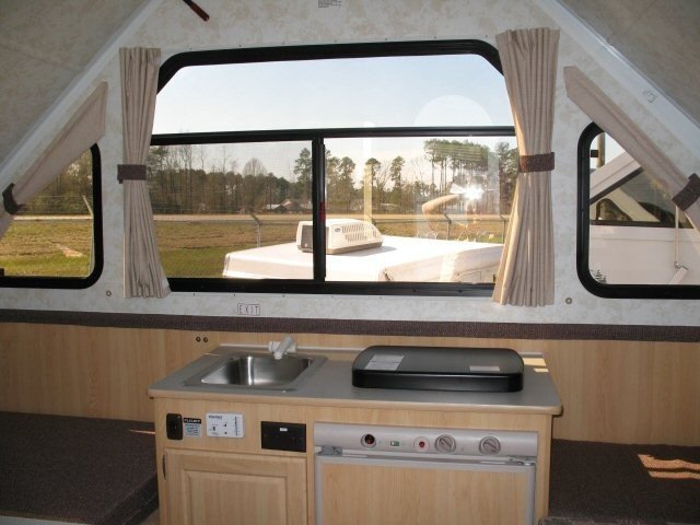 NEW 2007 CHALET CHALET ARROWHEAD - Overview | Berryland Campers