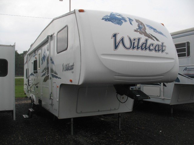 USED 2006 FOREST RIVER WILDCAT 29BHBP - Overview | Berryland Campers