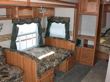 NEW 2006 PALOMINO PUMA 26RLSS - Overview | Berryland Campers