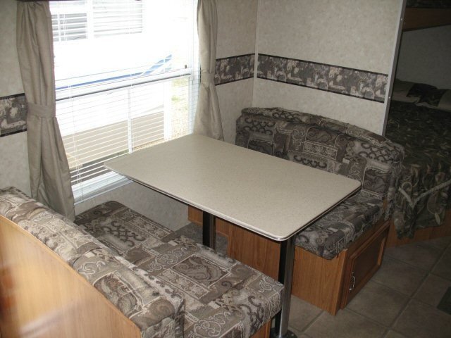 USED 2006 PALOMINO PUMA 27FQ - Overview | Berryland Campers