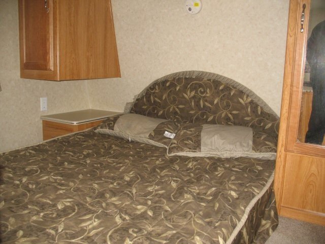 USED 2006 PALOMINO PUMA 27FQ - Overview | Berryland Campers
