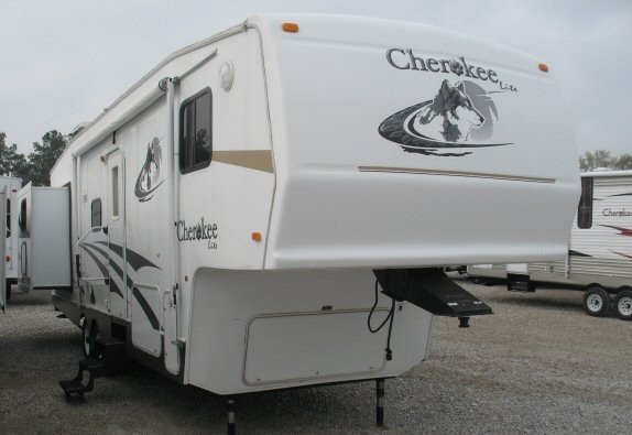 USED 2006 FOREST RIVER CHEROKEE 28SB+ - Overview | Berryland Campers