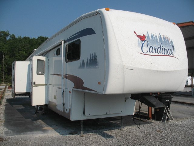 USED 2006 FOREST RIVER CARDINAL 362BHL - Overview | Berryland Campers