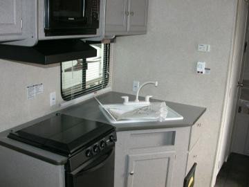 NEW 2006 KEYSTONE NRG 230FS - Overview | Berryland Campers