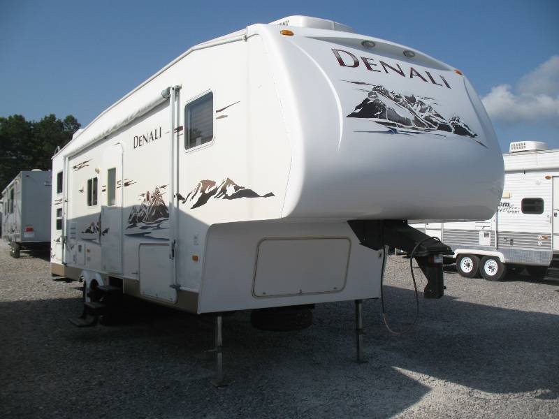 USED 2006 DENALI DENALI 28BH - Overview | Berryland Campers
