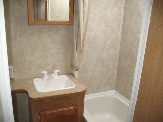 USED 2006 KEYSTONE SPRINGDALE 295 - Overview | Berryland Campers