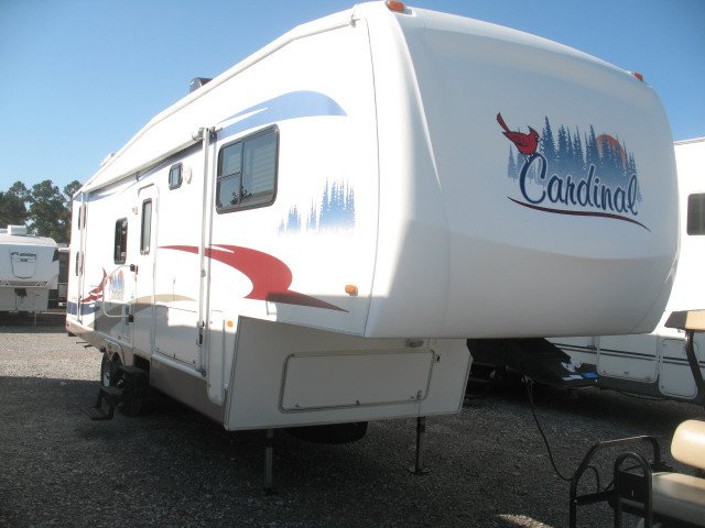 USED 2005 FOREST RIVER CARDINAL 312BHL - Overview | Berryland Campers