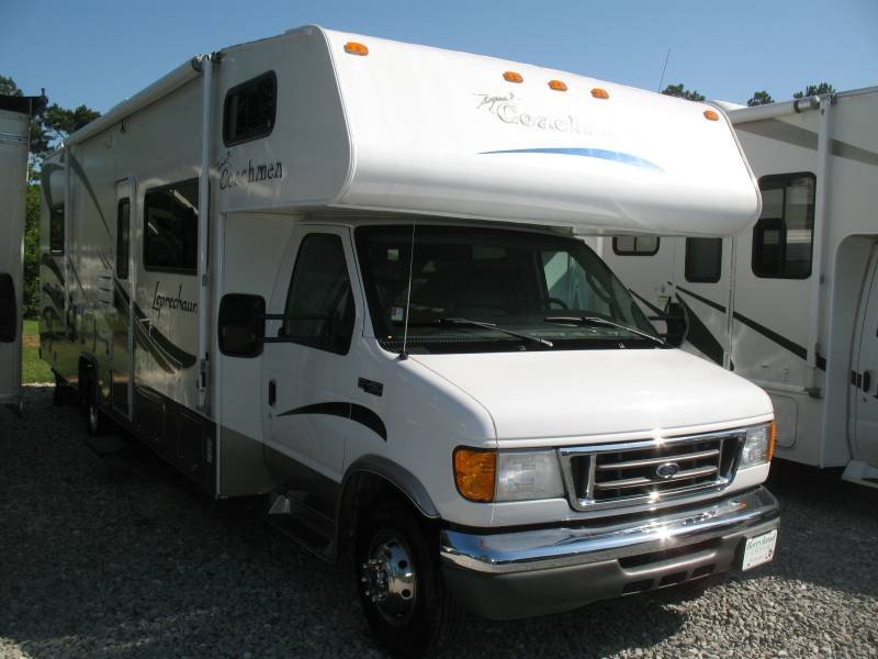 USED 2005 COACHMEN LEPRECHAUN 31 - Overview | Berryland Campers