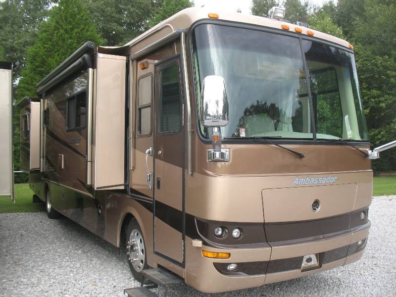 USED 2005 HOLIDAY RAMBLER AMBASSADOR 38PDQ - Overview | Berryland Campers