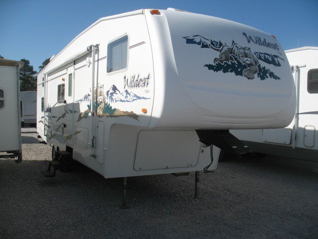 USED 2004 FOREST RIVER WILDCAT 29BHBP - Overview | Berryland Campers