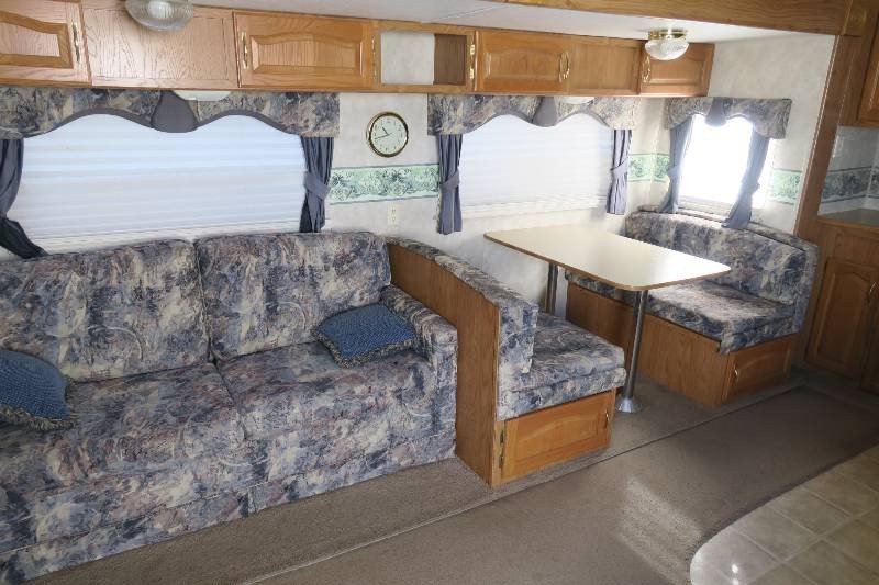 USED 2004 KEYSTONE SPRINTER 300FKMS - Overview | Berryland Campers