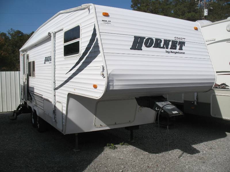 USED 2004 KEYSTONE HORNET 245RKS - Overview | Berryland Campers