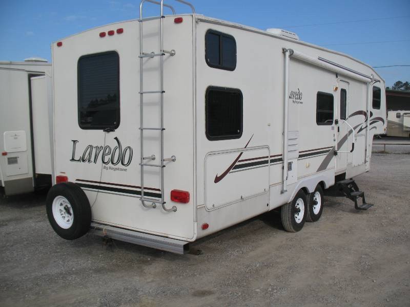 USED 2004 KEYSTONE LAREDO 29BH - Overview | Berryland Campers