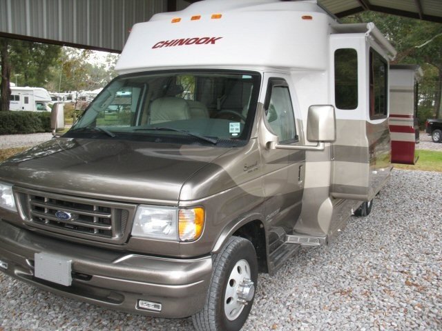USED 2004 CHINOOK SUMMIT 2700 - Overview | Berryland Campers