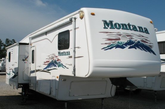USED 2003 KEYSTONE MONTANA 3295RK - Overview | Berryland Campers