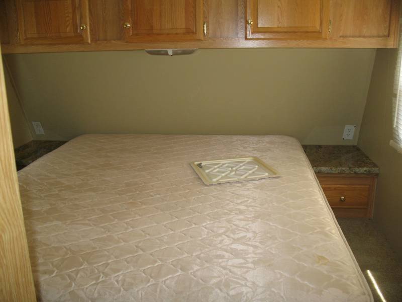 USED 2002 R-VISION TRAIL-BAY 32QBBS - Overview | Berryland Campers