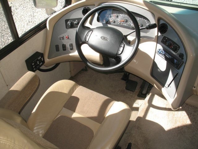USED 2002 COACHMEN MIRADA 30 - Overview | Berryland Campers