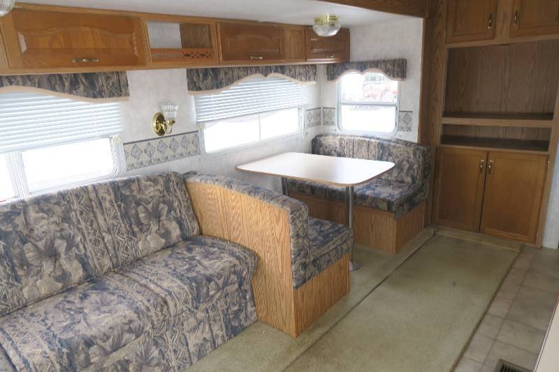 USED 2002 KEYSTONE BOBCAT 294 - Overview | Berryland Campers