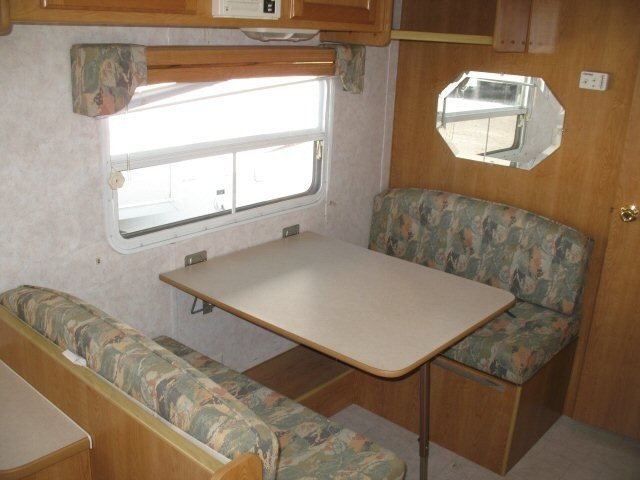 USED 2001 SKYLINE LAYTON 2510 - Overview | Berryland Campers