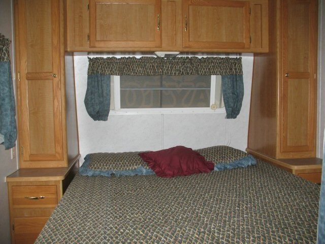 USED 2000 SKYLINE LAYTON 249LT - Overview | Berryland Campers