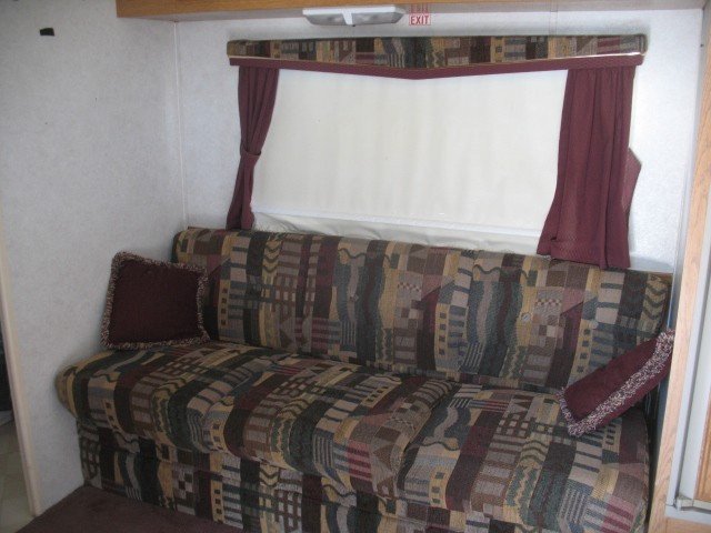 USED 1999 KEYSTONE SPRINTER 275FK - Overview | Berryland Campers
