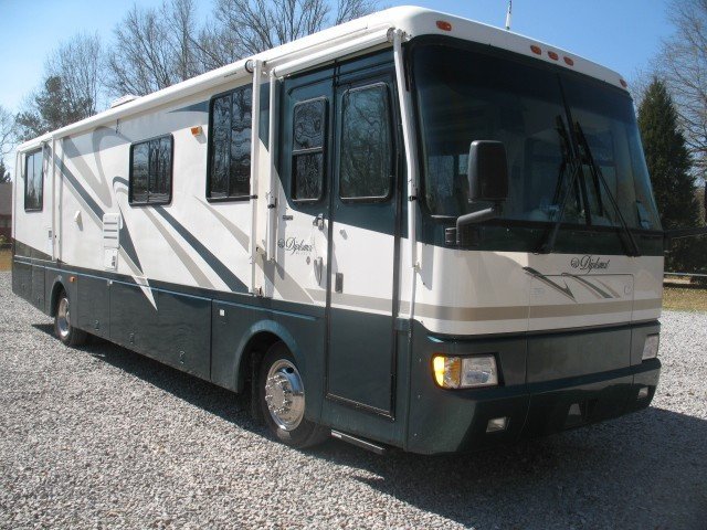 USED 1999 MONACO DIPLOMAT 38 - Overview | Berryland Campers
