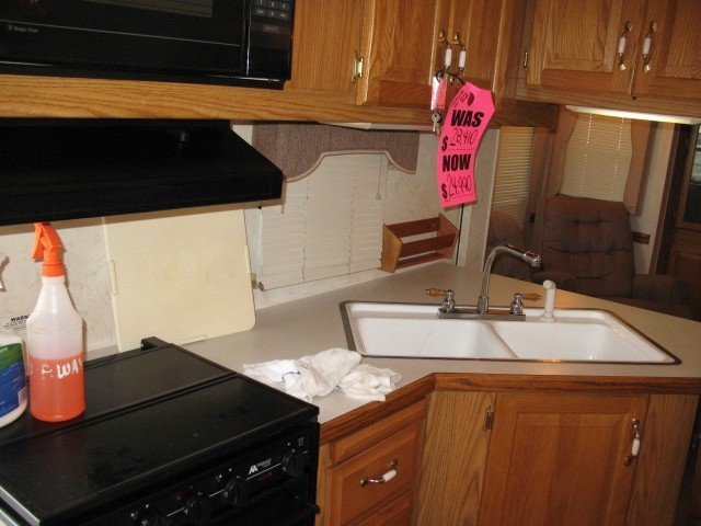 USED 1997 KING OF THE ROAD ROYAL VILLA 36CK - Overview | Berryland Campers