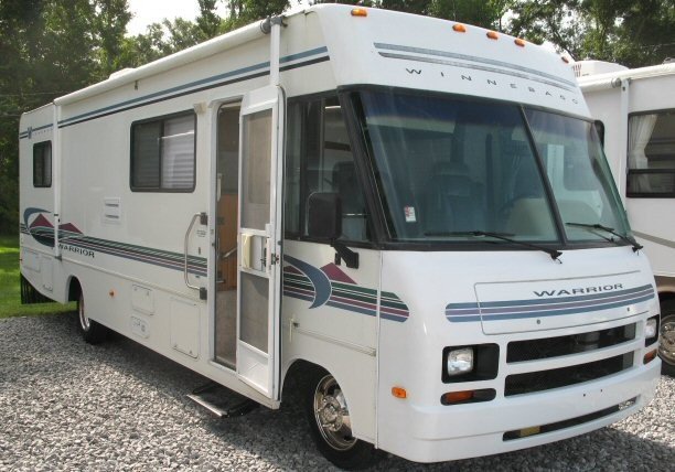 USED 1997 WINNEBAGO WARRIOR 32RQ - Overview | Berryland Campers