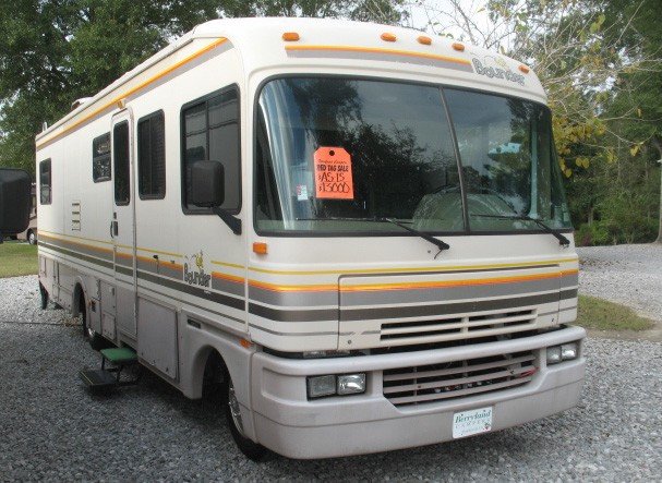 USED 1993 FLEETWOOD BOUNDER 31K - Overview | Berryland Campers