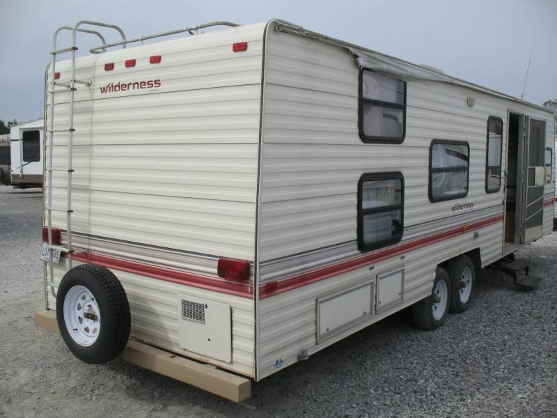 USED 1993 FLEETWOOD WILDERNESS 29S - Overview | Berryland Campers