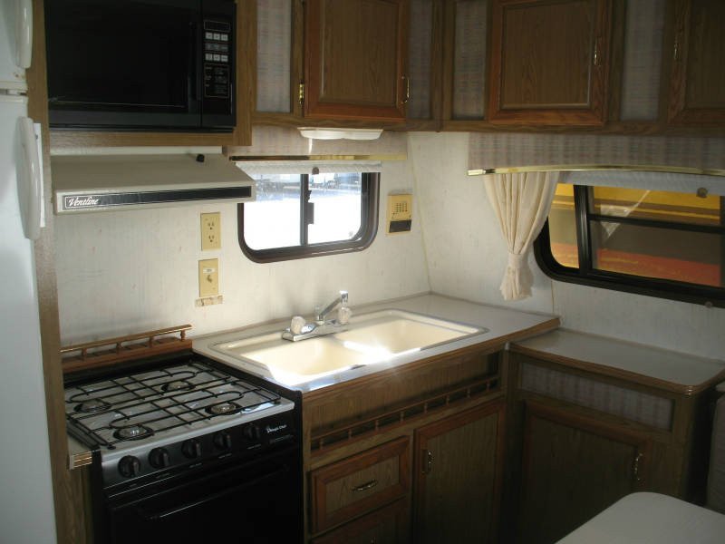 USED 1991 FLEETWOOD WILDERNESS 29L - Overview | Berryland Campers